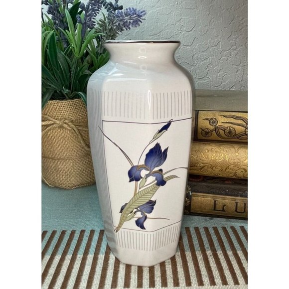 Otagiri | Accents | Otagiri Grand Iris Octagon Vase 6 Japan | Poshmark